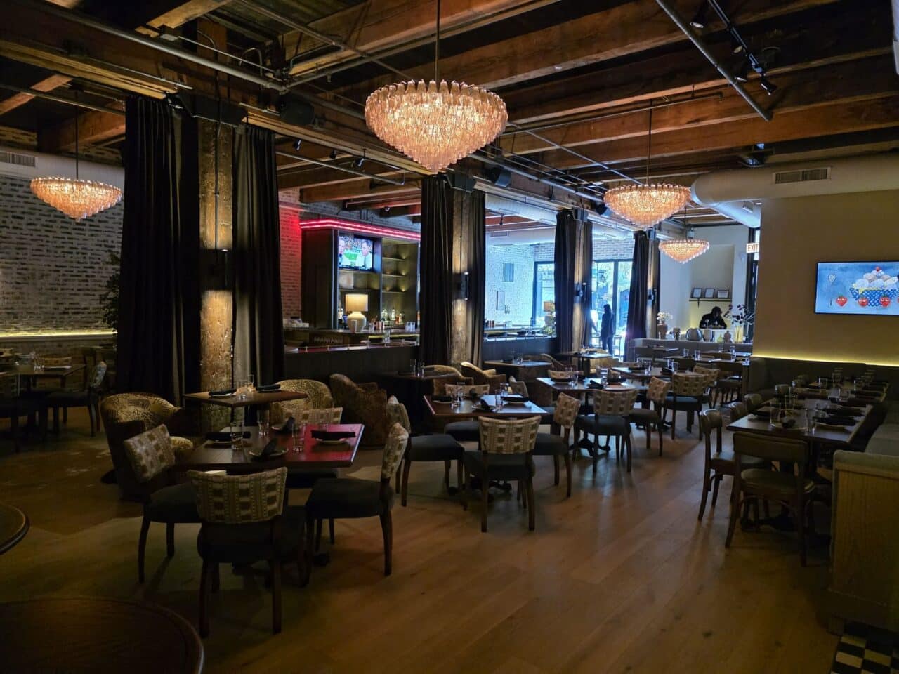 New Restaurant ÍLA’S Chicago Brings Hospitality Back to the Dining ...